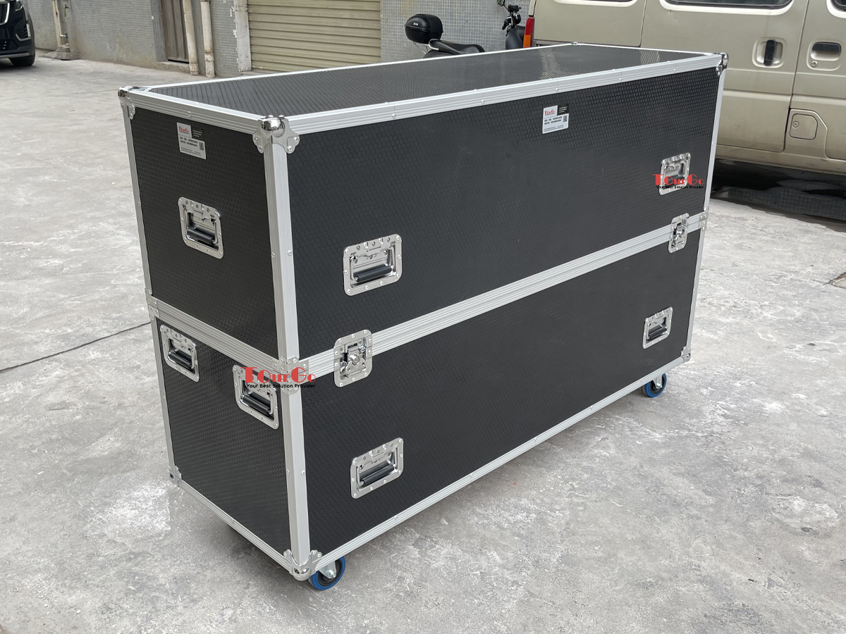 DUAL 45"-70" Universal Adjustable LCD/LED/Plasma TV Flight Case With 4 ...
