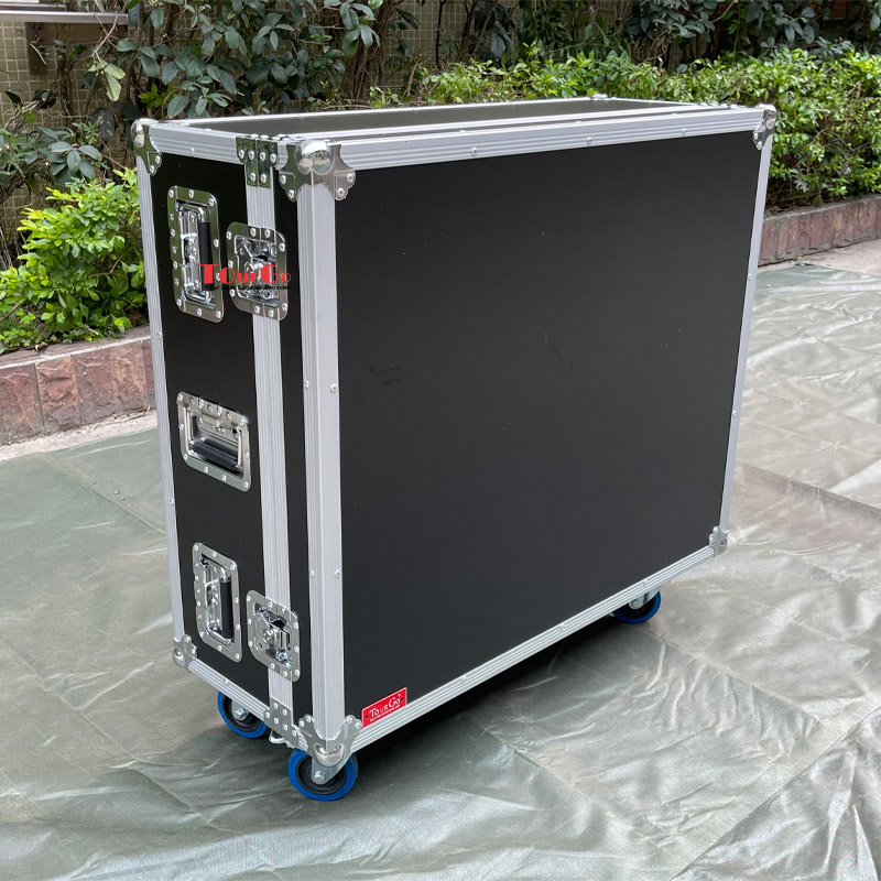 Behringer x32 Compact Flight Road Case