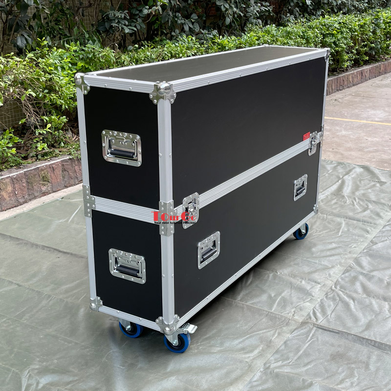 Universal 40"-55" Adjustable LCD/LED/Plasma TV Flight Case With 4" Wheels